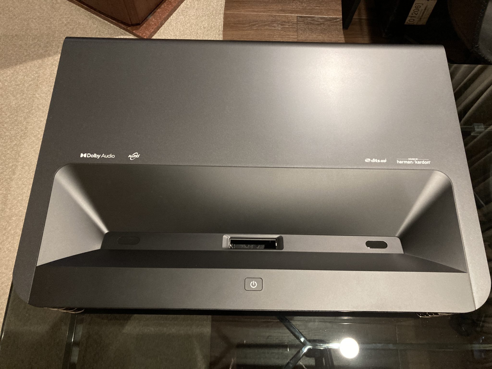 【梅田店】超単焦点プロジェクター VAVA VA-SP003 REV2 導入しました – 株式会社アバック